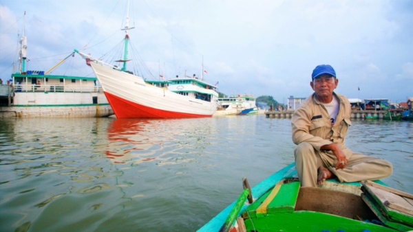 Two Mad Explorers – Gretopia.com